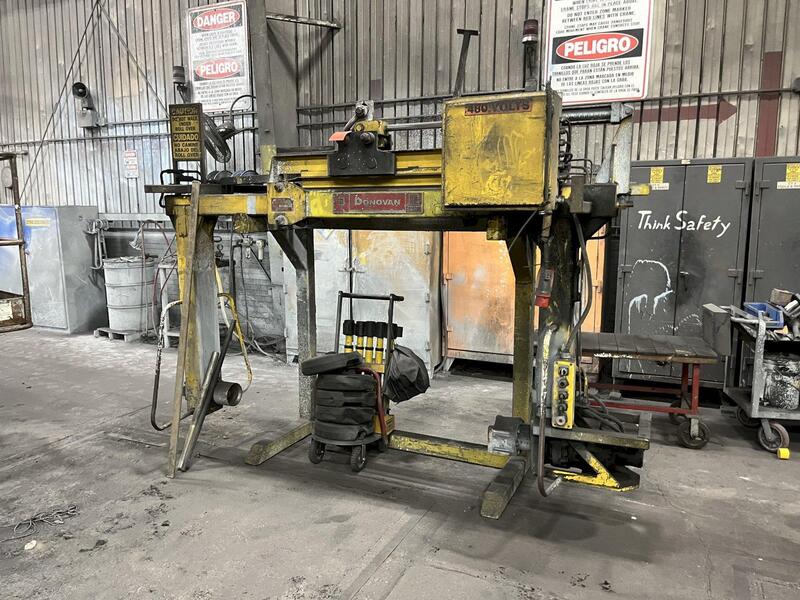 Vulcan #4000TF, 4000 lb. mold handling system for the Spo Matic molding ...