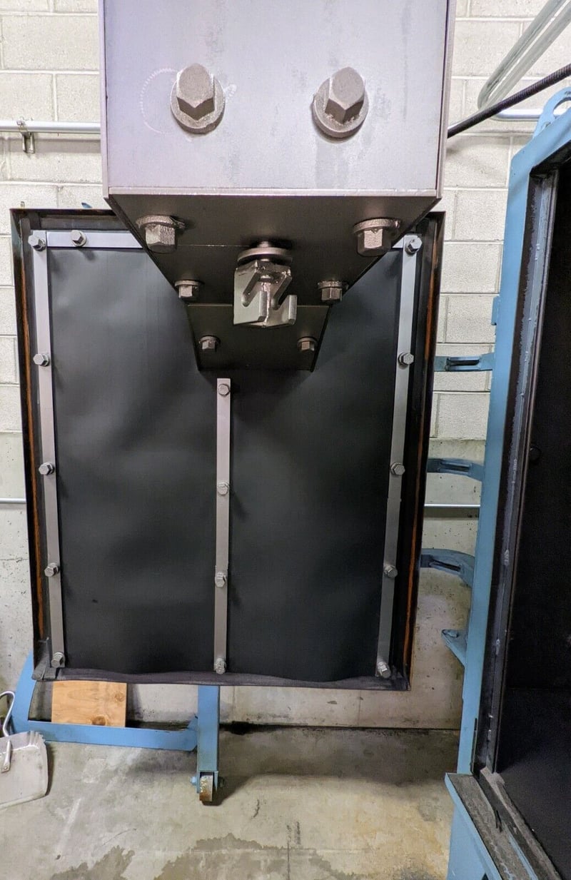 Model TD367, automatic spinner hanger sand blast machine, single swing ...