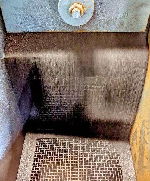 Model TD367, automatic spinner hanger sand blast machine, single swing ...