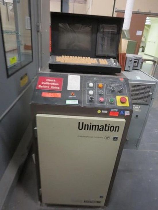 Unimate, Puma 762, 6-Axis welding arm type robot, 44 lb. load capacity ...