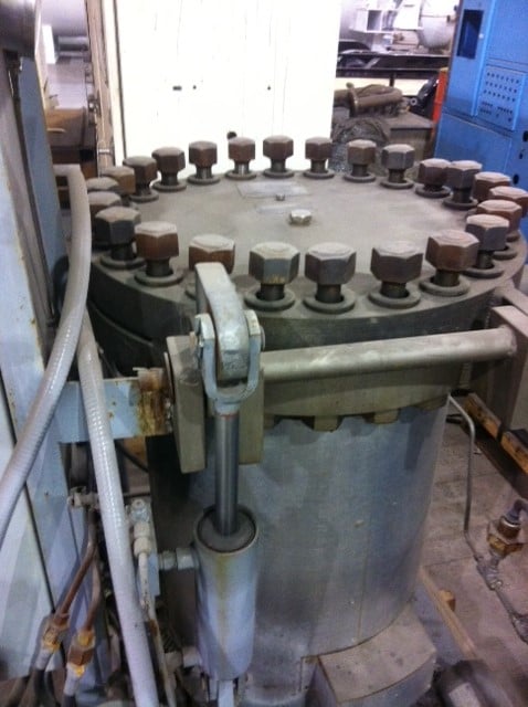 18" x 24" Bondtech autoclave, vertical, 710 psi, 600°, Carbon Steel for ...