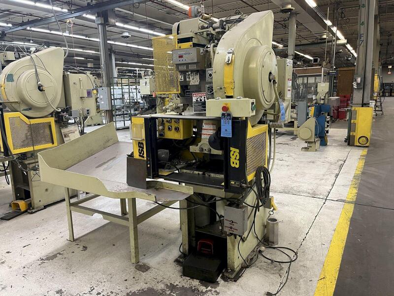 22 Ton, Federal, OBI press, 3" stroke, 8.25" Shut Height, air clutch ...