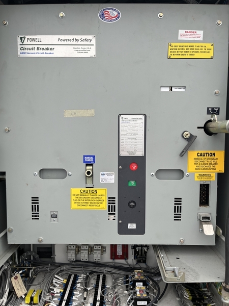 Powell, metal clam switchgear, 15 KV, w/2000 amps main-tie-main vacuum ...