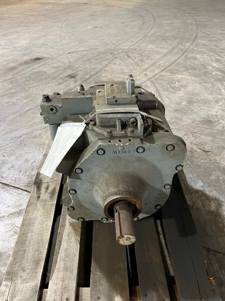 136 GPM @ 2600 psi, Vickers #L25-PVB-200-10, variable displacement pump ...