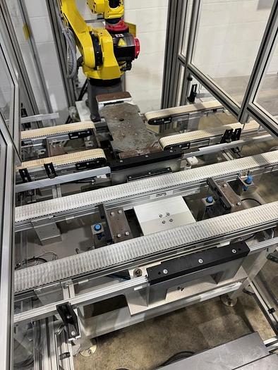 Fanuc, m- 10ia/12, 6-Axis robot cell with R-30iB Plus controller, 2 ...
