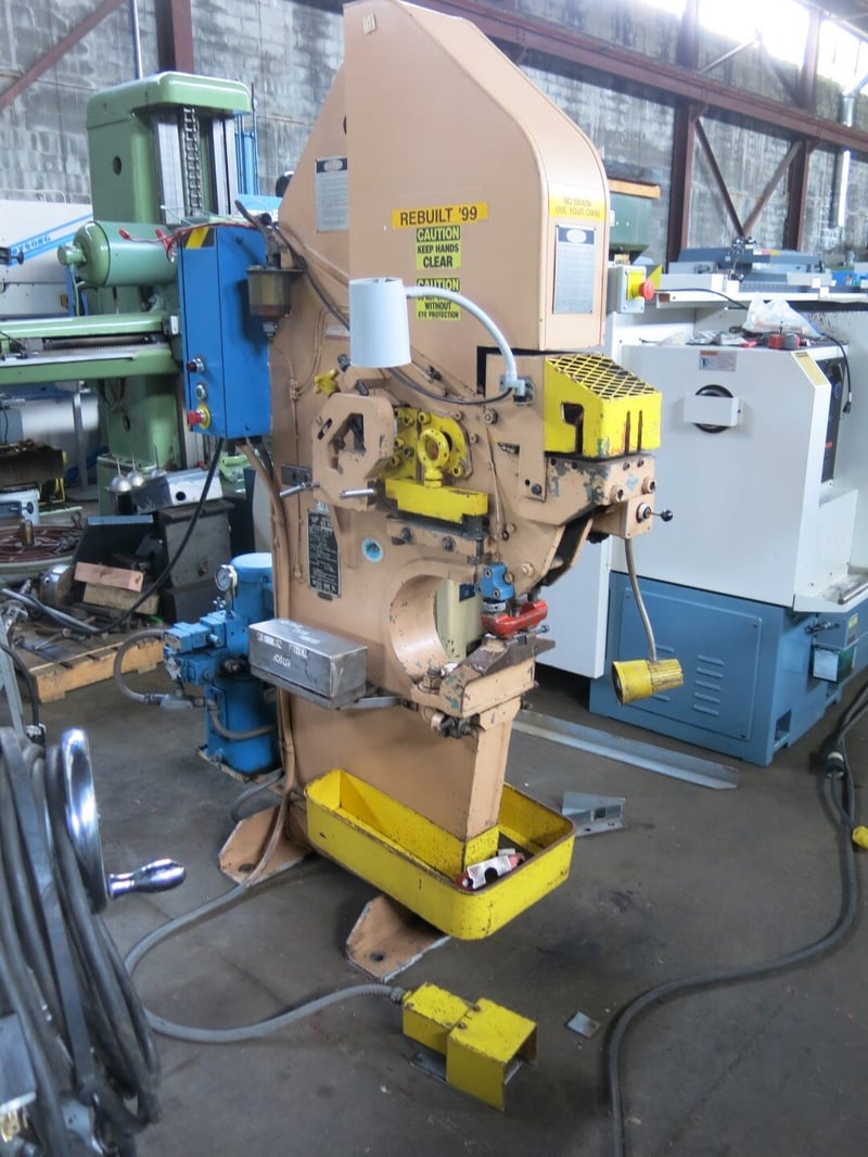 Buffalo, Hydraulic Ironworker, 230/460 3ph, 1999 For Sale | Surplus Record