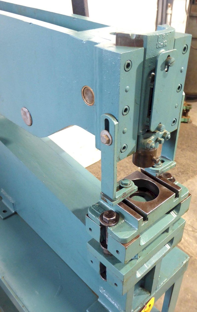 8 Ton, Whitney Jensen #34, lever press/punch, 24" throat For Sale ...