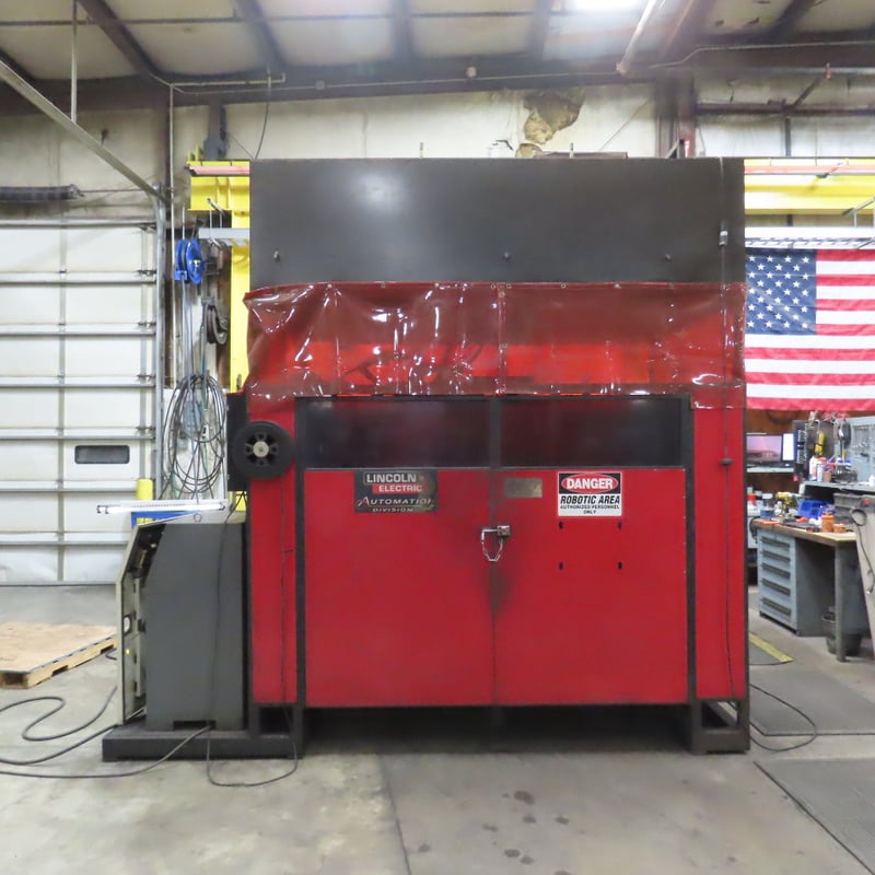 Lincoln Fanuc 6-Axis dual zone robotic welding cell 480 V. 3 phase 570A ...