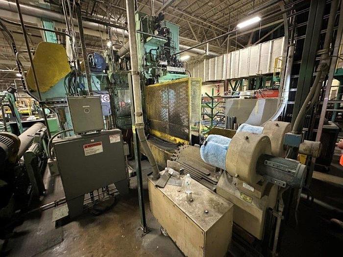 Beloit, 84" 2-drum winder, 88" x 30" bed roll width, shaftless floor ...