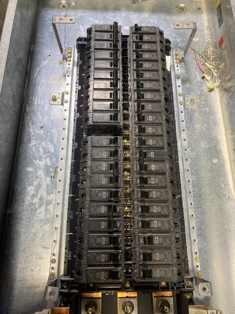 400 Amp. General Electric #AQF3424MBX, panelboard, 208Y/120 Volts, 3 ...