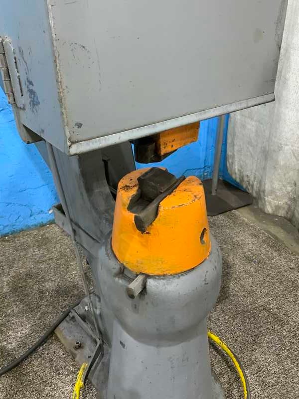 25 lb. Little Giant, forging hammer, 8" stroke, 6" H x 10" D throat, 2 ...