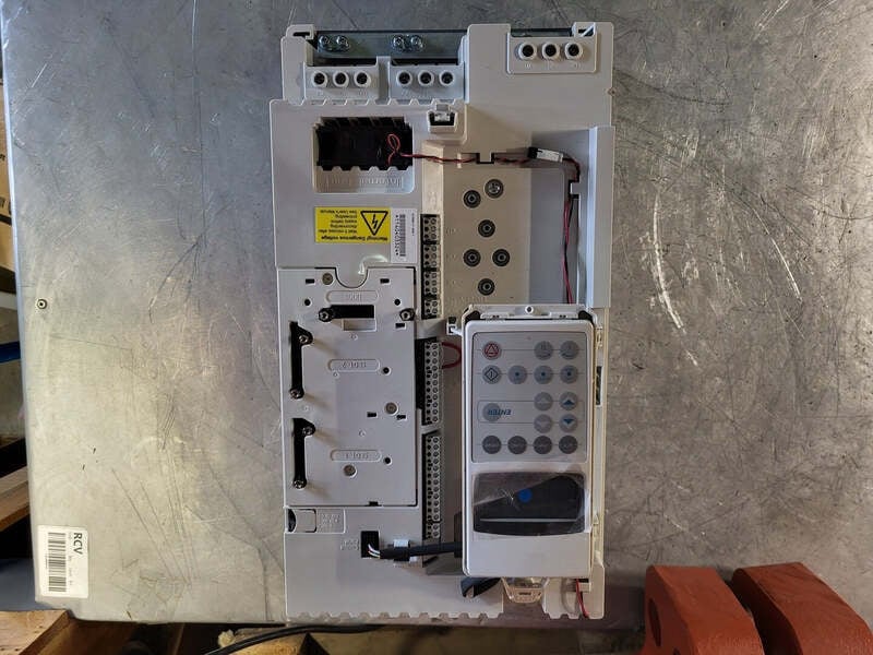 15 HP ABB, ACS800-U1-0020-7, AC Drive (VFD), 600 Volts, 20 amps, new ...