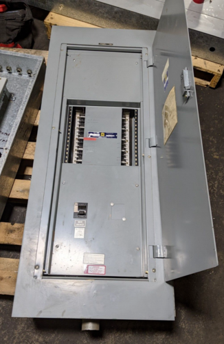 200 Amp. Square D, NQOB, Panelboard, 30 Space, 3 phase, 4 Wire, 120/208 ...