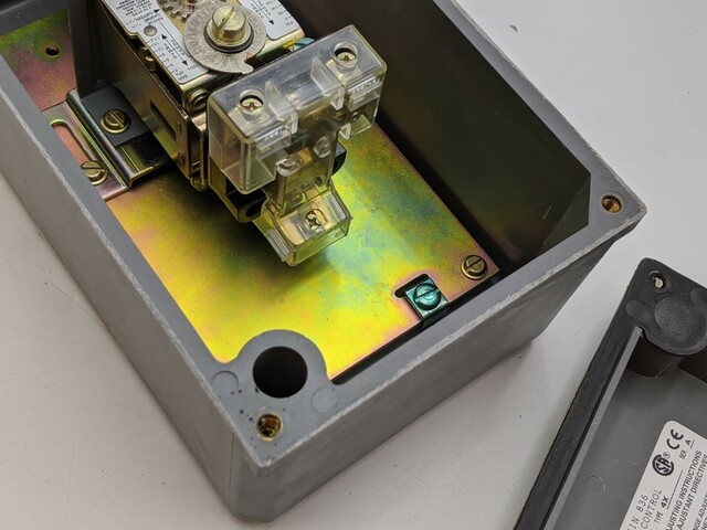 Allen Bradley, 836-C8S, Electro Mechanical Pressure Switch, 0 - 250 psi ...