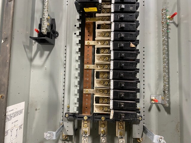 100 Amp. Eaton, PRL1X, Pow-R-Line Xpert Panelboard, 208Y/120 V, 3 phase ...