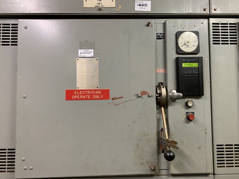 Westinghouse, Medium Voltage Switchgear, 1200 Bus Amps, 4160 Bus Volts ...