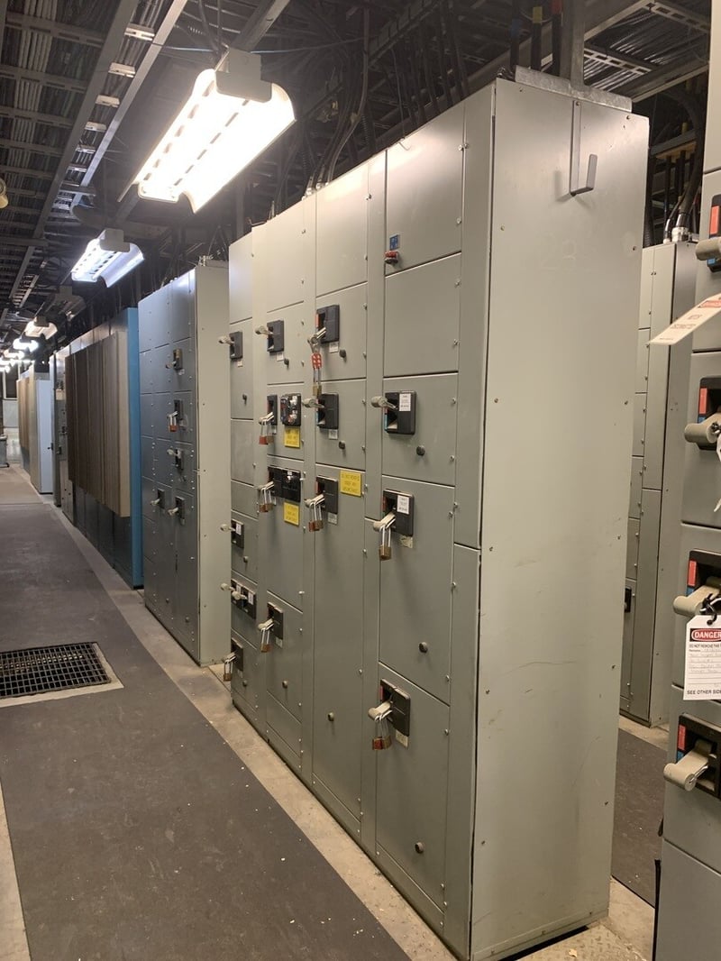 Westinghouse, five star double-sided mo, 22 Buckets, 1000 Amps, 600 V ...