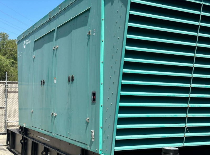 1000 KW Cummins #QST30, diesel generator set, weatherproof enclosure ...