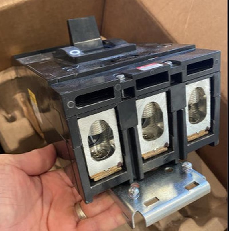 400 Amps, Square D, LA36400, Circuit Breaker, Bolt-On, 3 Pole, 3 phase ...