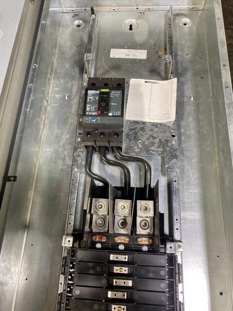 400 Amp. Square D NF Panelboard, 208Y/120V 3PH 4W 30 Space Main ...