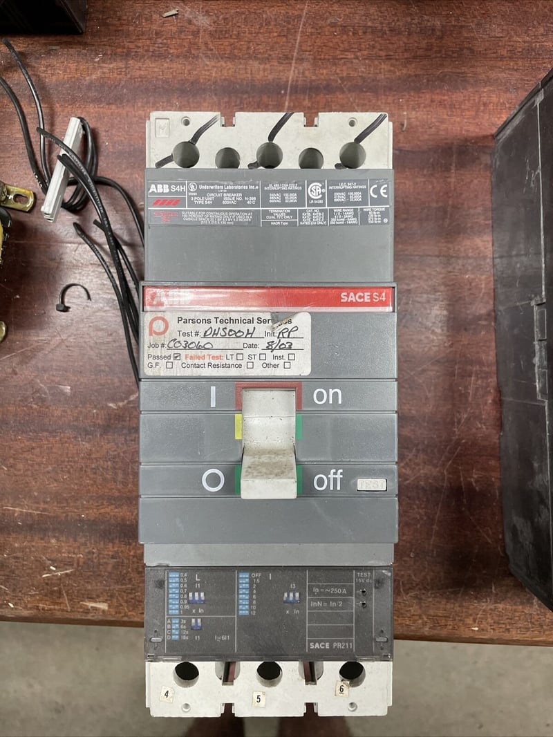 250 Amps, ABB, SACE S4, Molded Case Circuit Breaker, 3 Pole, 600 Vac for Sale | Surplus Record