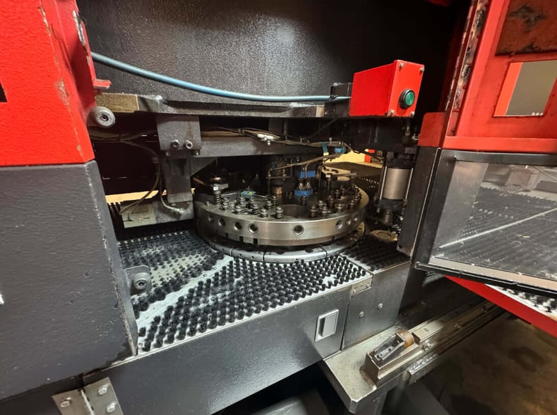 22 Ton, Amada #Vipros-255, CNC turret punch, 50" x50" sheet, 31 station ...