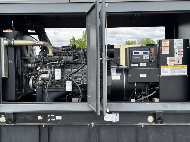 150 KW Generac #SD0150, diesel generator set, 120/208 Volts, 240 HP ...