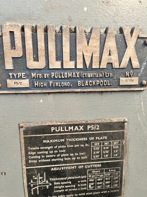 No. P5/2 Pullmax, 7/32" capacity, 1400-2800 SPM, 42" throat, 2 HP ...