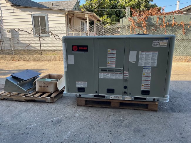 3 Ton, Trane #YSC036G4, gas / electric rooftop air conditioner, 64800 ...
