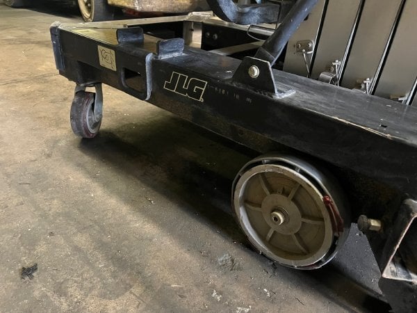 350 lb. JLG #20AM, push around vertical mast lift, 20' platform height ...