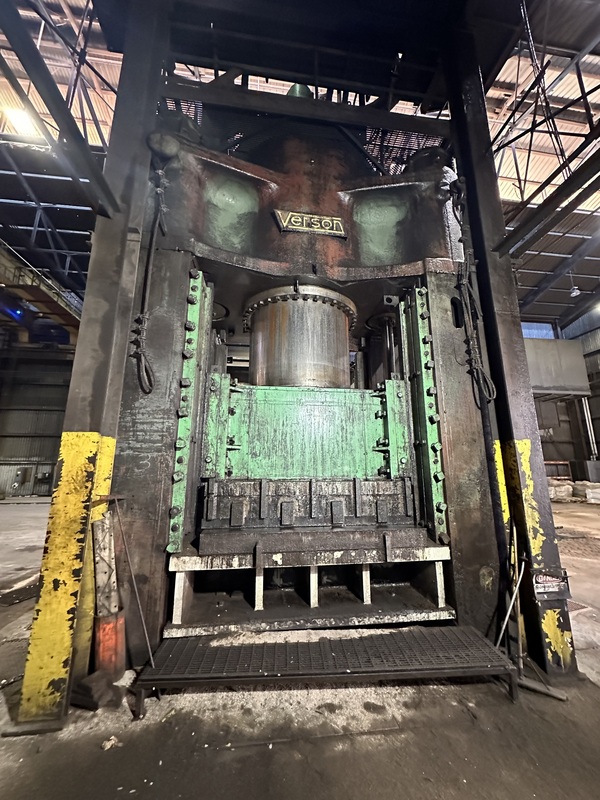 5000 Ton, Verson, hydraulic press, 72" stroke, 24" Shut Height, 96 ...