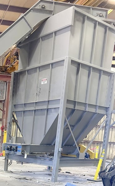 1800 cu.ft. Metering Hopper Bin, 10' x 10' x 18', with twin screw ...