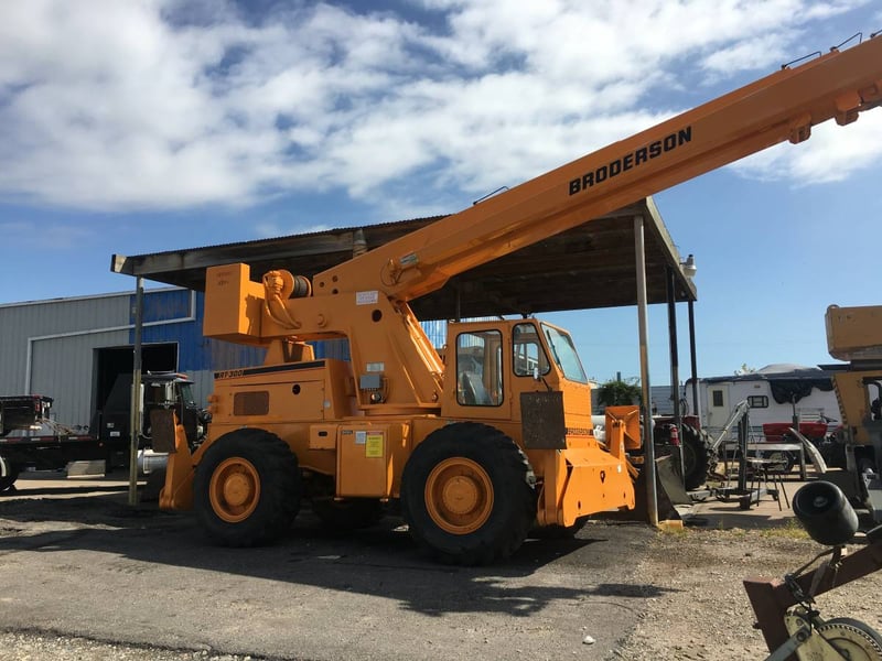 Broderson RT/300, 4x4x4 Rough Terrain Crane, 20' boom extension, 3750 ...