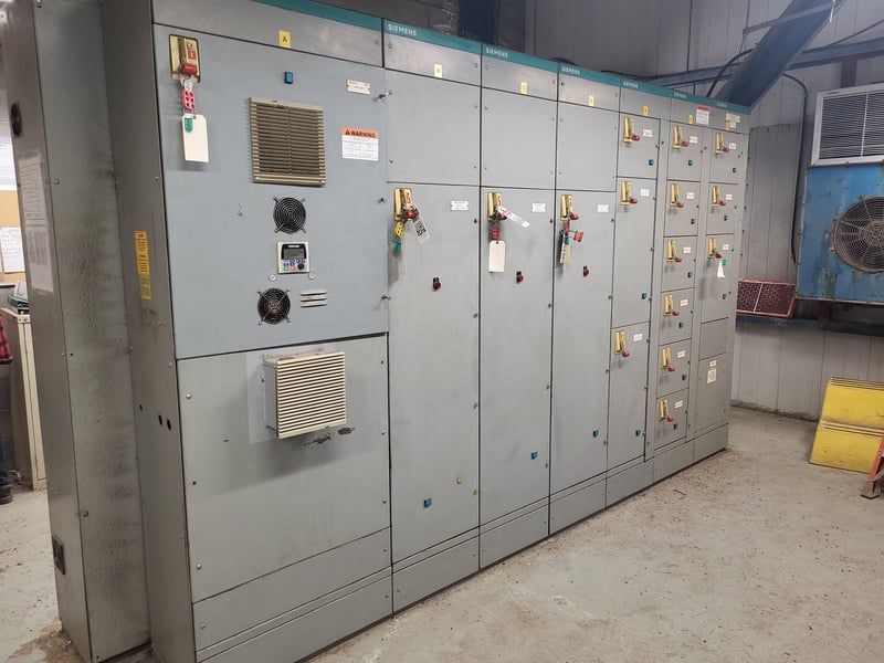 Siemens, 8PX, 600 Volts, 3-Phase Double-Sided Motor Control Center (MCC ...