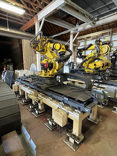 Fanuc, R-2000iB/165F, R-30iB with 7th Axis Servo spot weld gun & 8th ...