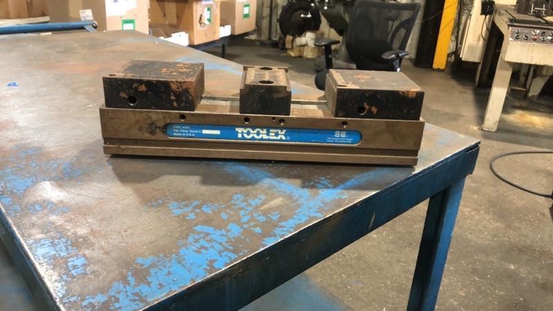 Toolex #RES-4002, Double Station Vise, 4" Size for Sale | Surplus Record
