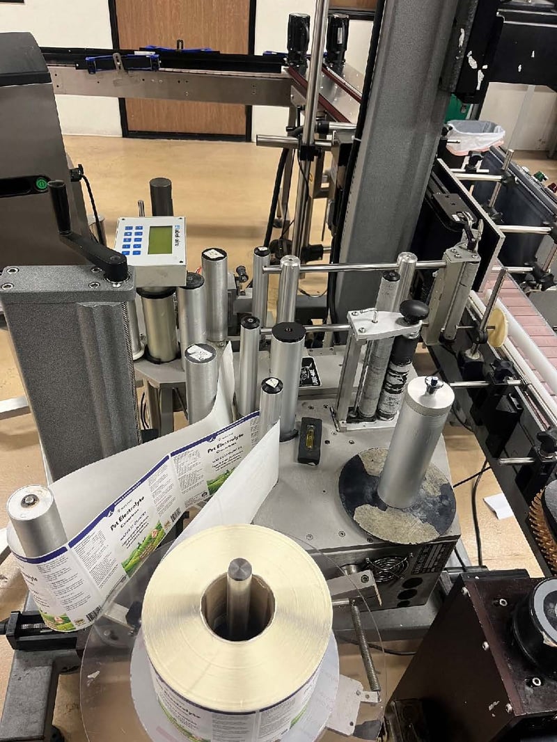 Label-Aire #3115CDL, Pressure Sensitive Labeler, 32 oz. Capacity For ...