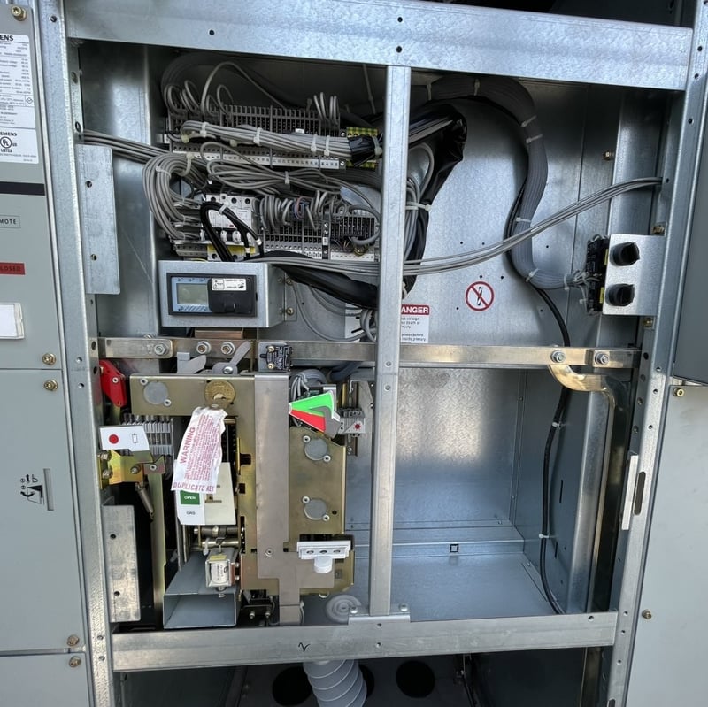 Siemens #SIMOSEC, 15KV Outdoor Switchgear lineup with 2 each incoming ...