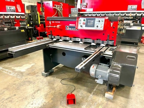 1/8" x 4' Amada #M-1232, Shear, 75 SPM, front squaring arm, mechanical ...