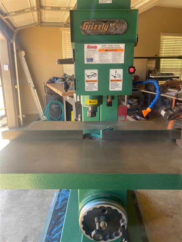 Grizzly #G9981, overarm pin router, 2017 for Sale | Surplus Record