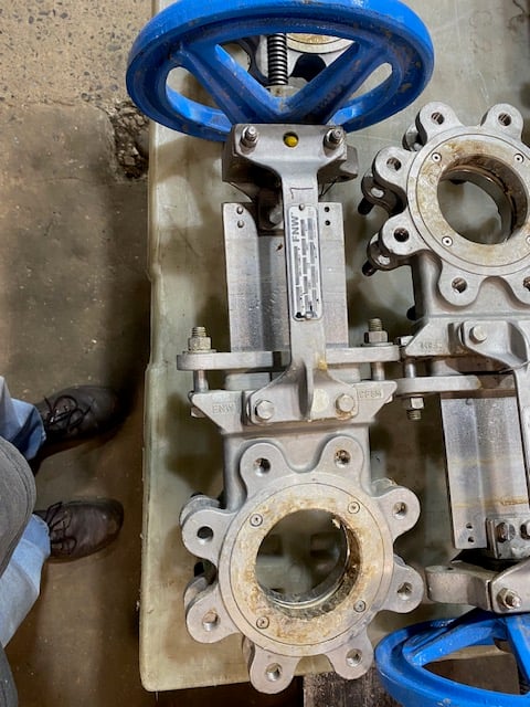 3" FNW #2020TN, slide gate knife valve, Seat-RTFE, Packing-PTFE, CWP ...