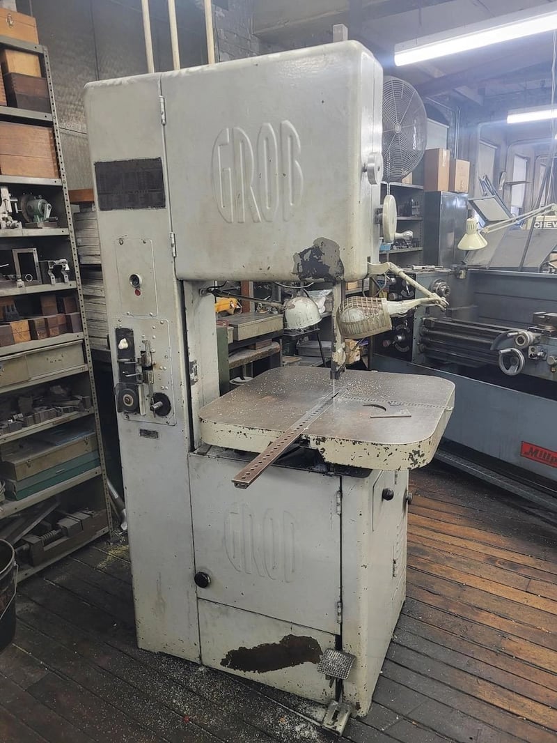 Grob, vertical band saw with blade welder for Sale | Surplus Record