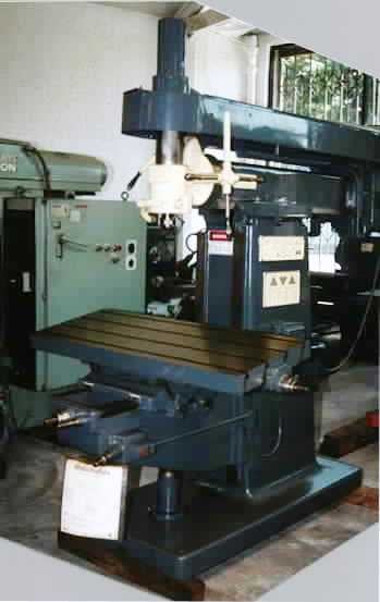 No. 540 Ekstrom Carlson Pattern Makers Mill, spindle tilt-slides in/out ...