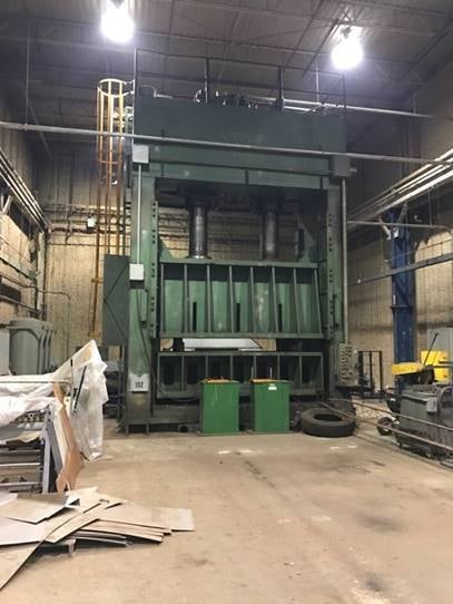700 Ton, Verson #700-HD-2-144T, hydraulic press, 42" stroke, 87 ...