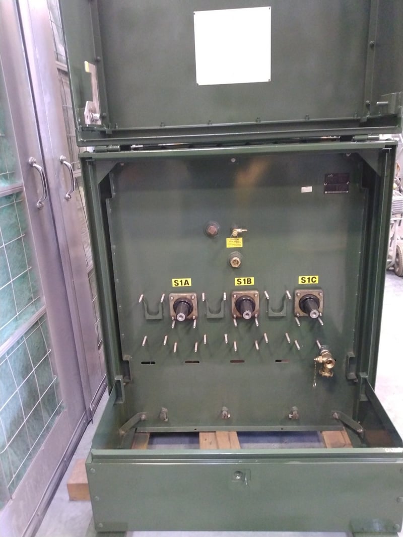 600 Amp, Cooper, 15.5 kV, Rated BIL 95 kV, VFI 5, 1996 (Cat. No ...