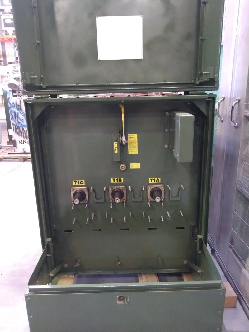 600 Amp, Cooper, 15.5 kV, Rated BIL 95 kV, VFI 5, 1996 (Cat. No ...