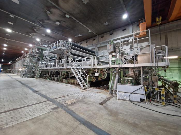 Voith, 220" paper machine with speed sizer, 170000 TPY, rebuilt For ...