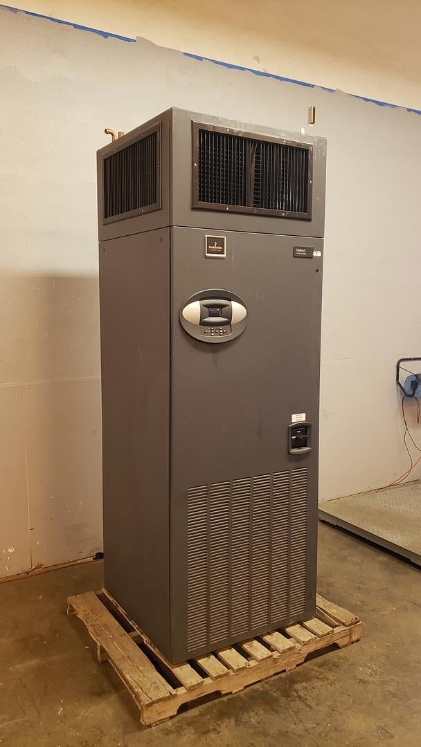 Liebert #BU068C-CM00256A, CRAC Chilled Water Upflow, 150 psig, 0.75 HP ...