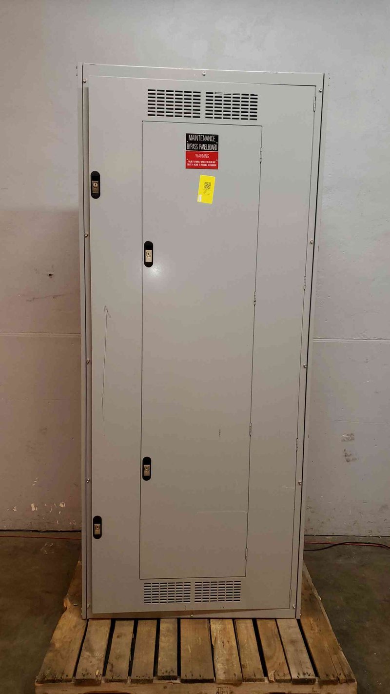 800 Amp. Siemens, P5F90ML800ETS, Panelboard, (5) breakers, 4 Wire, 3 ...