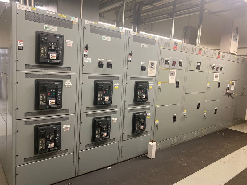 Asco 8 Section 4000amp, 480v., Switchgear Lineup 7 Cubicle Bus Breakers ...